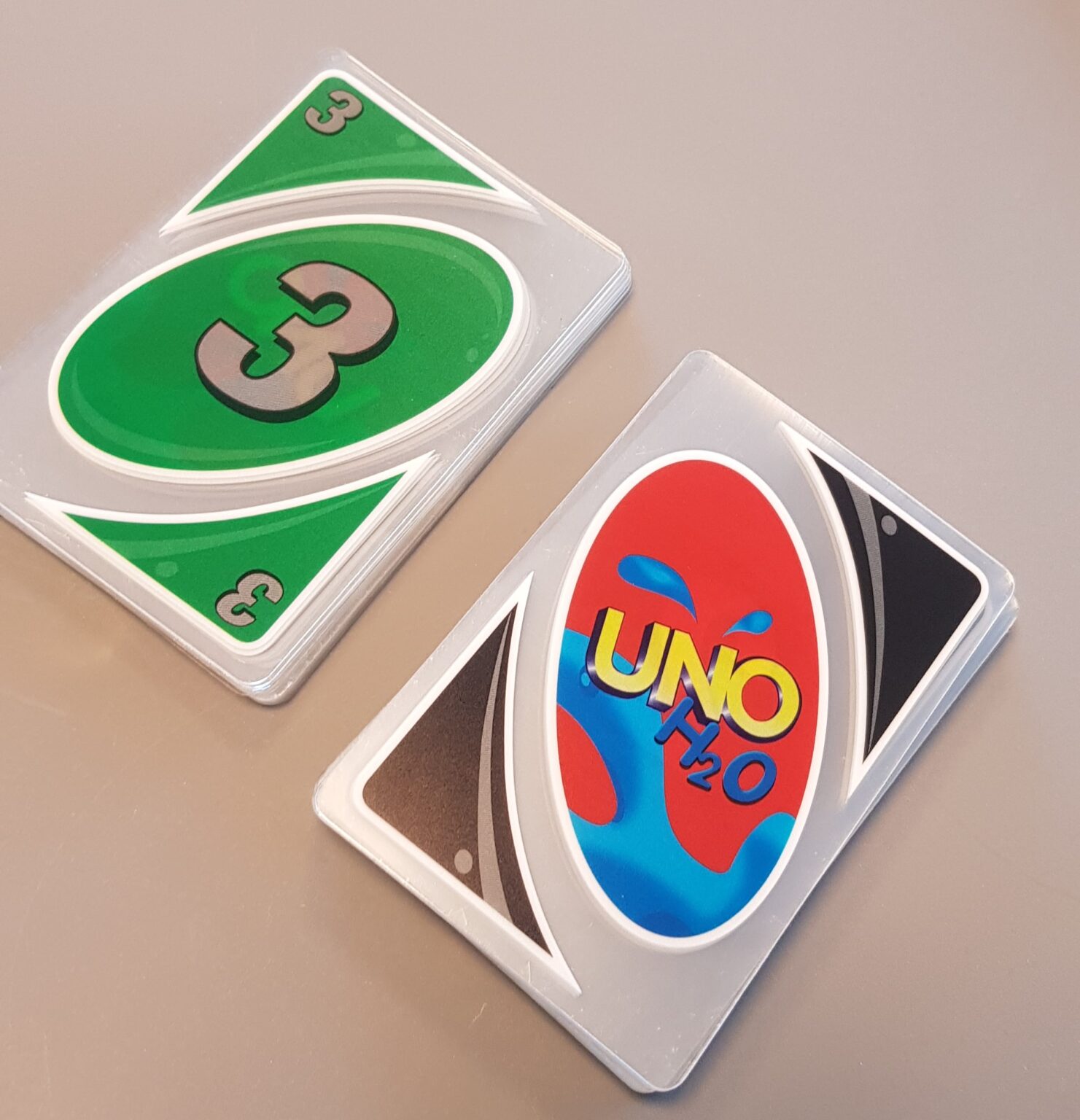 UNO Vatnsheld spil. – NormX